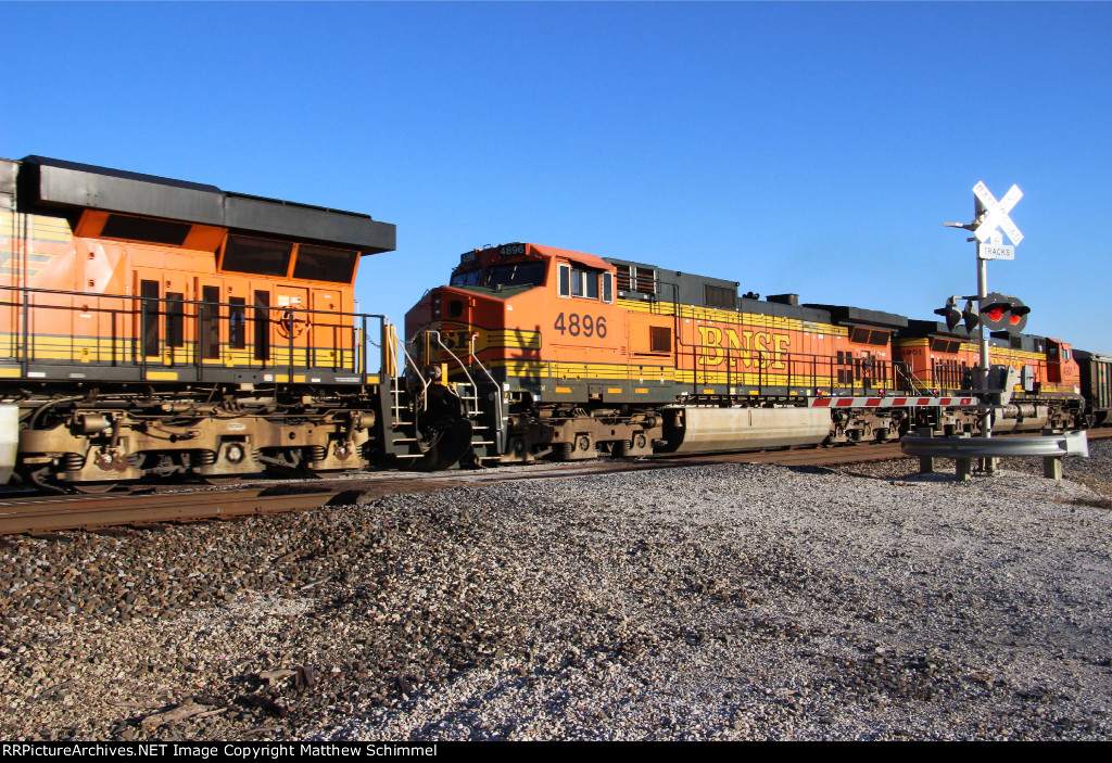 BNSF 4896